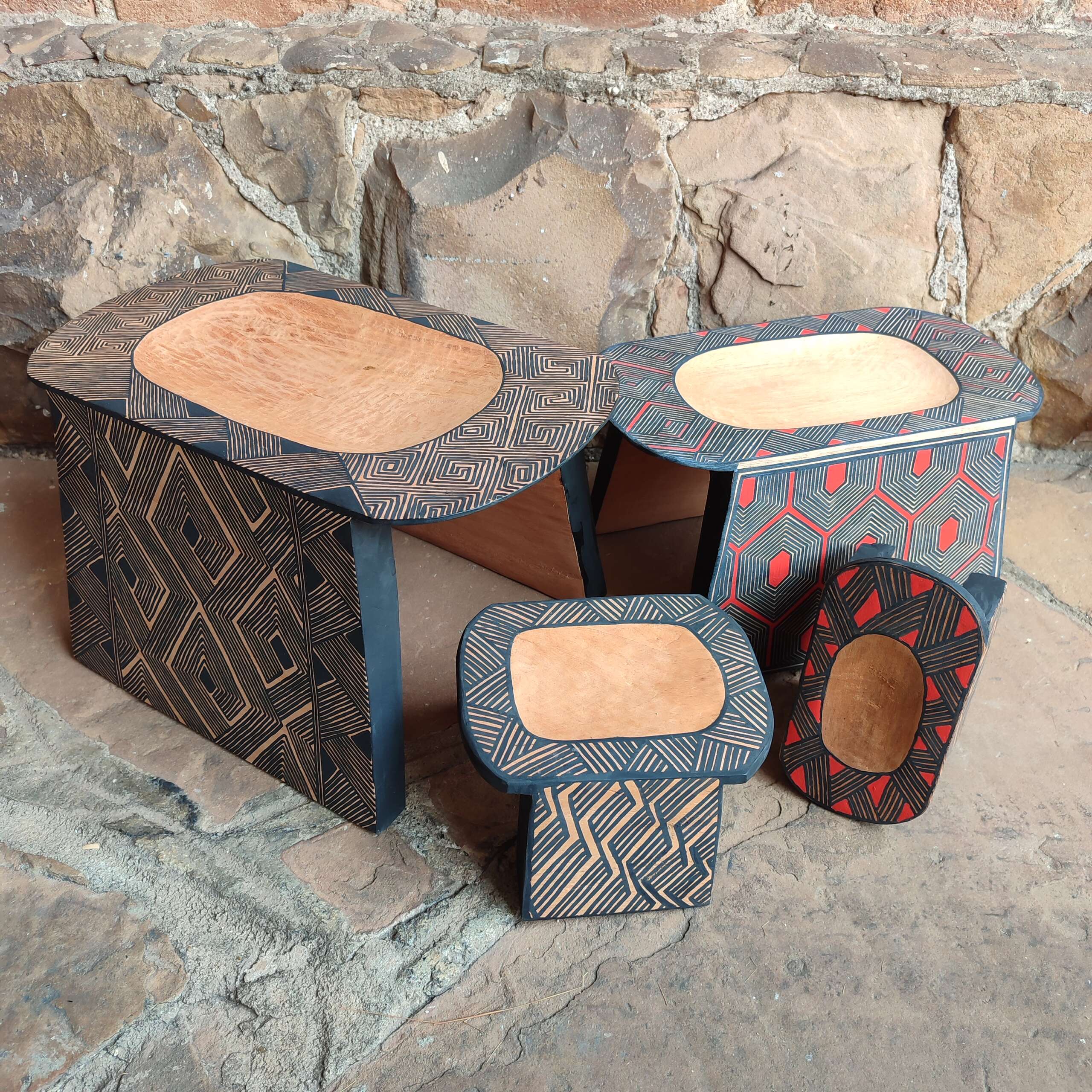 Banco grafismos, arte indígena, povo Asurini-PA.